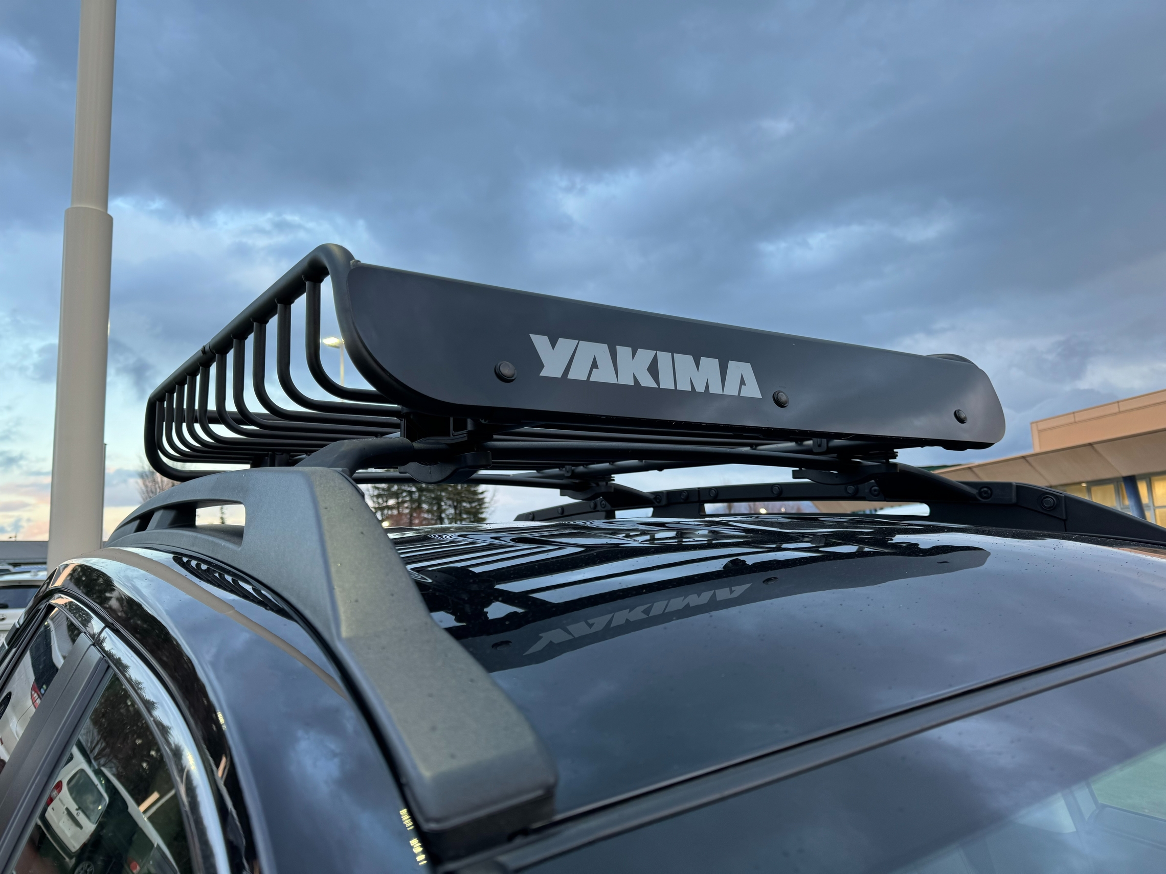 【特別仕様車】RAV4 Adventure オフパケ＋にYAKIMAが採用されています | お知らせ, 商品情報 | ブログ | オートプロズ ...